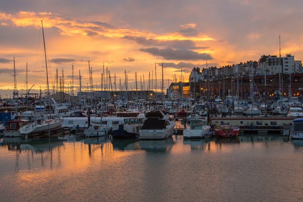 Ramsgate Harbour at sunset editorial image. Image of kent - 111059130