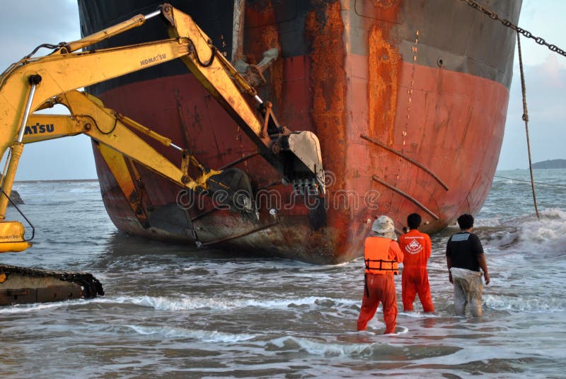 Ran Aground Oil Tanker in Thailand Editorial Stock Image - Image of ...
