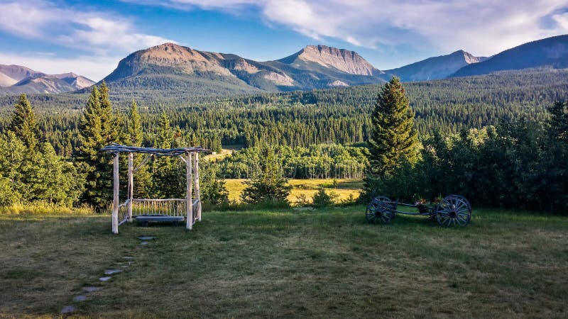 Ranch in Gladstone Valley, Southern Alberta, Canada Stock Photo - Image ... Ranch in Gladstone Valley, Southern Alberta, Canada Stock Photo - Image ...