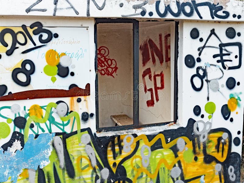 704 Bus Graffiti Stock Photos - Free & Royalty-Free Stock Photos from ...