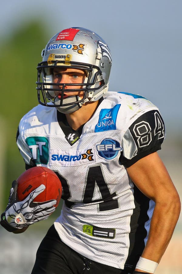 Rangers vs. Raiders editorial photography. Image of athlete - 23785347