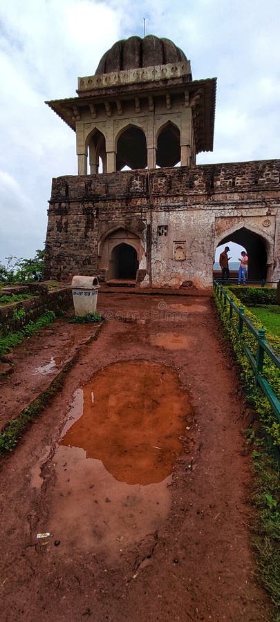 Rani Roopmati Palace of Mandu Sultan Stock Image - Image of village ...