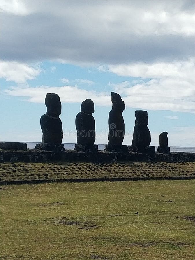 Rapa Nui Polynesian Islands Stock Photo - Image of rock, memorial ...