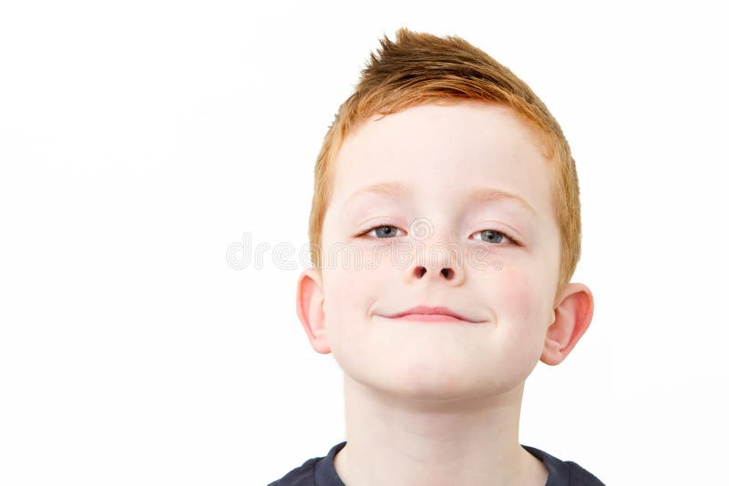 Rapaz pequeno feliz foto de stock. Imagem de bonito, felicidade - 30361820