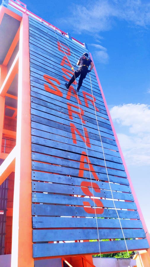 Rappelling editorial image. Image of skill, high, climb - 264676820