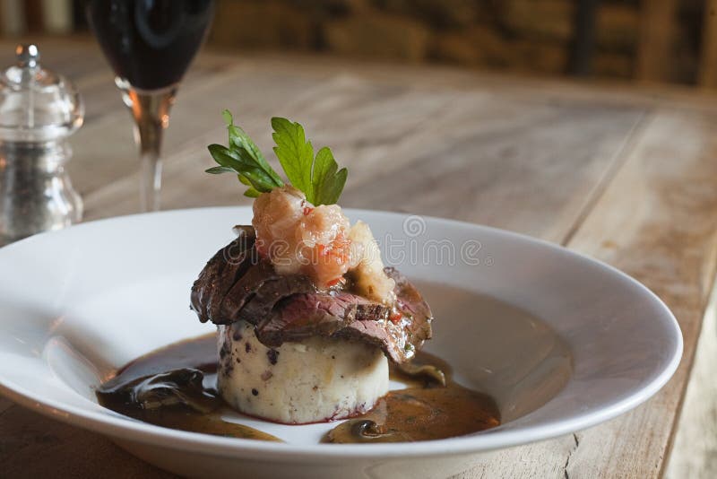 Rare beef and mash stock image. Image of sauce, nutrition - 16611543