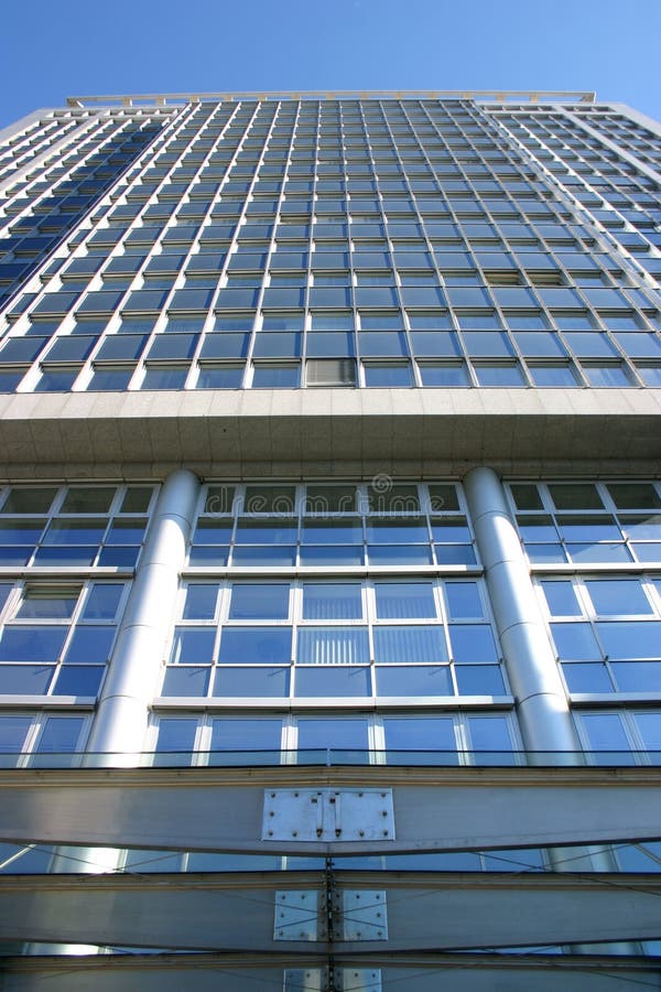 Rascacielos imagen de archivo. Imagen de derecho, rascacielos - 3384911