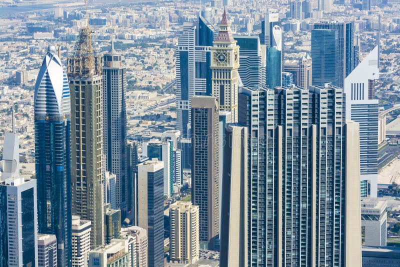 Rascacielos Céntricos De Dubai Fotografía editorial - Imagen de ...
