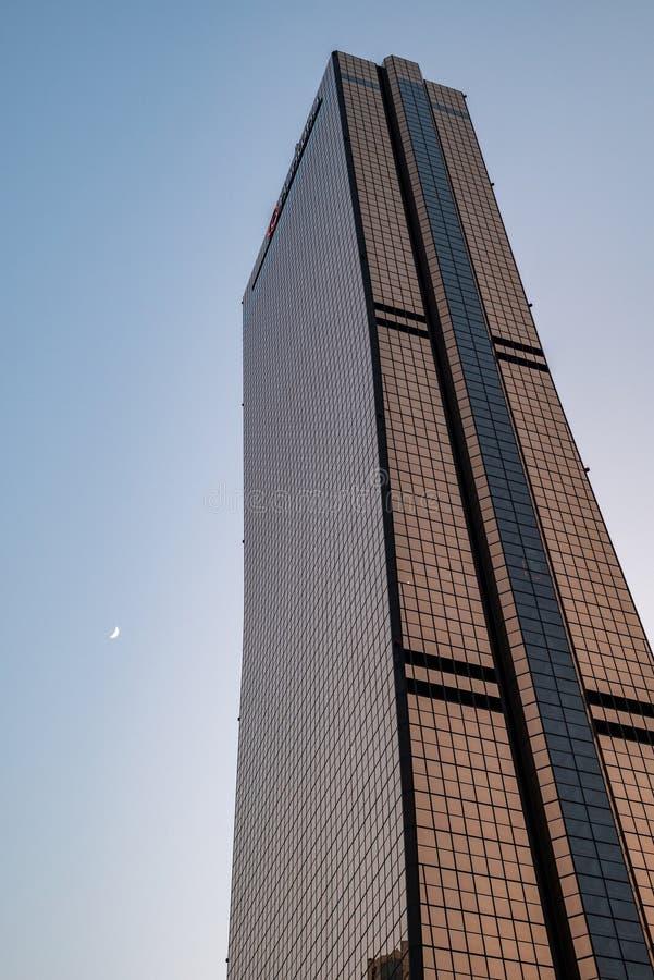 Rascacielos De Un Edificio De 63 Plazas En La Isla De Yeouido En Seúl, Corea Del Sur Foto de ...