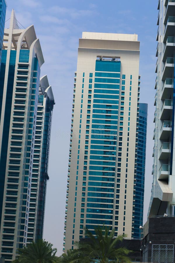 Rascacielos Dubai foto de archivo. Imagen de torre, districto - 114422192