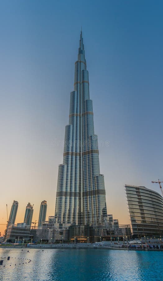 Rascacielos Dubai De Burj Khalifa Imagen editorial - Imagen de ...