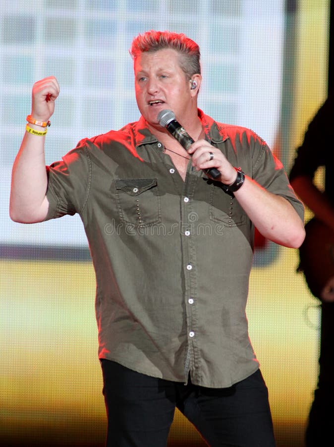 Rascal Flatts Performs in Concert Editorial Stock Image - Image of gary ...