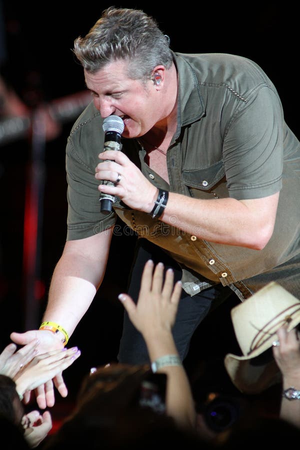 Rascal Flatts Performs in Concert Editorial Stock Image - Image of ...