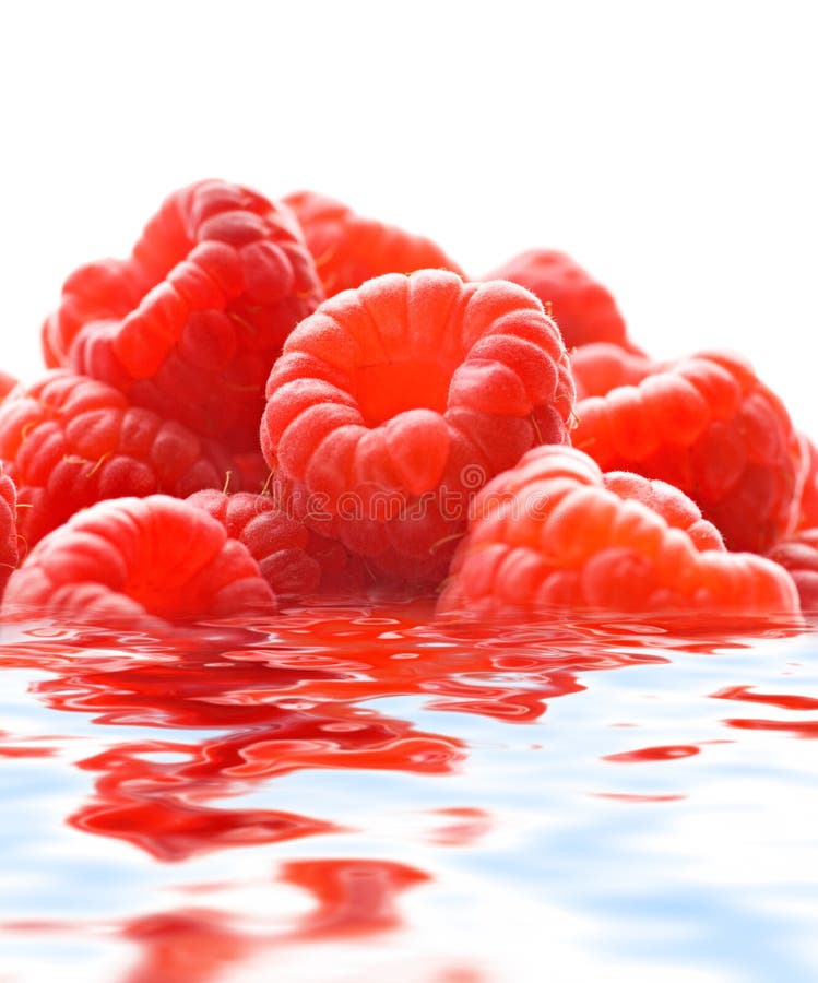 Raspberries Reflected in Water Stock Photo - Image of good, bright: 4810292