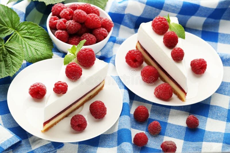 Raspberry cheesecake stock image. Image of cooking, food - 115523725