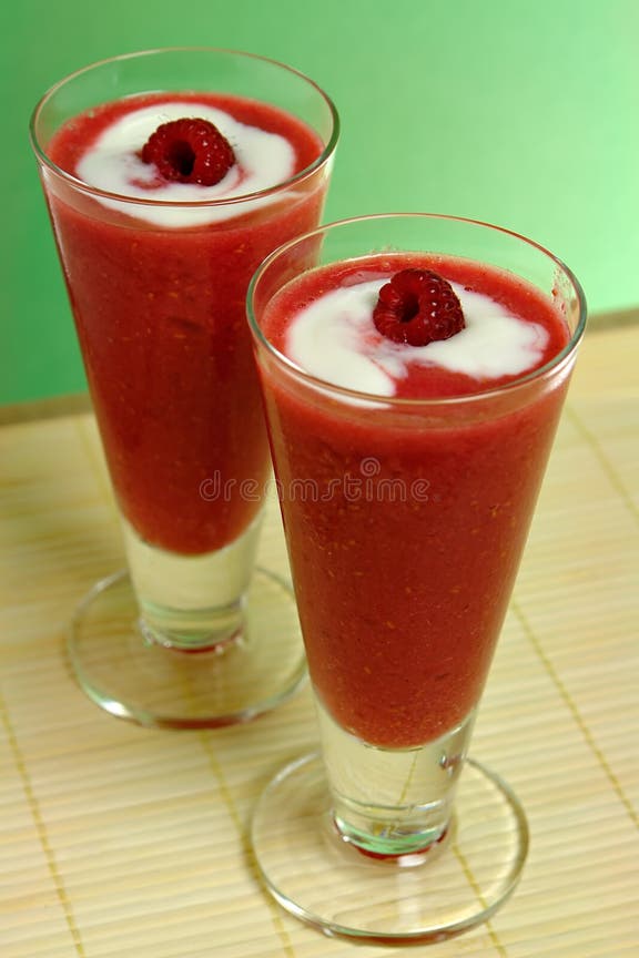 Raspberry and Oatmeal Smoothie Stock Image - Image of cream, recipes ...