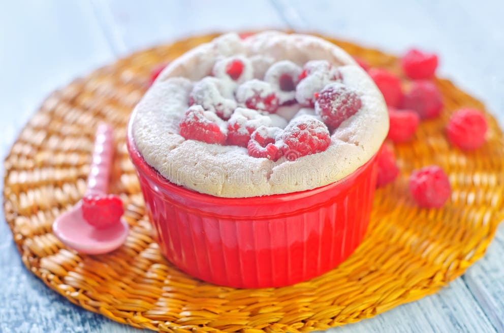 Raspberry souffle stock image. Image of mint, citrus - 42319575