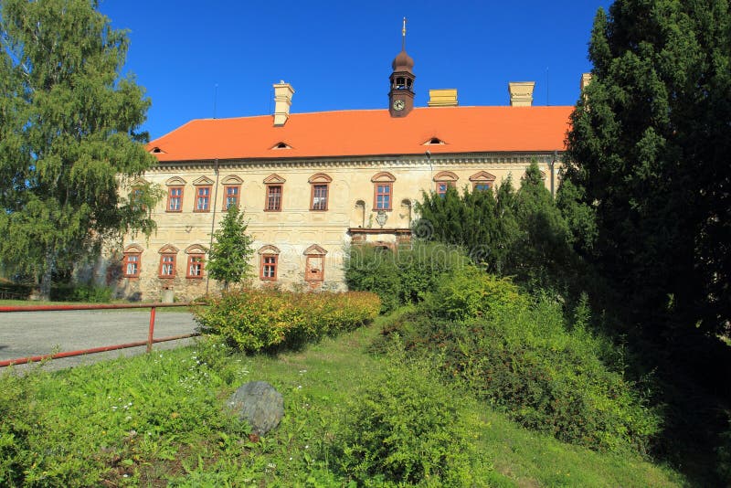 Rataje nad Sazavou chateau arkivfoto. Bild av republik - 33007022