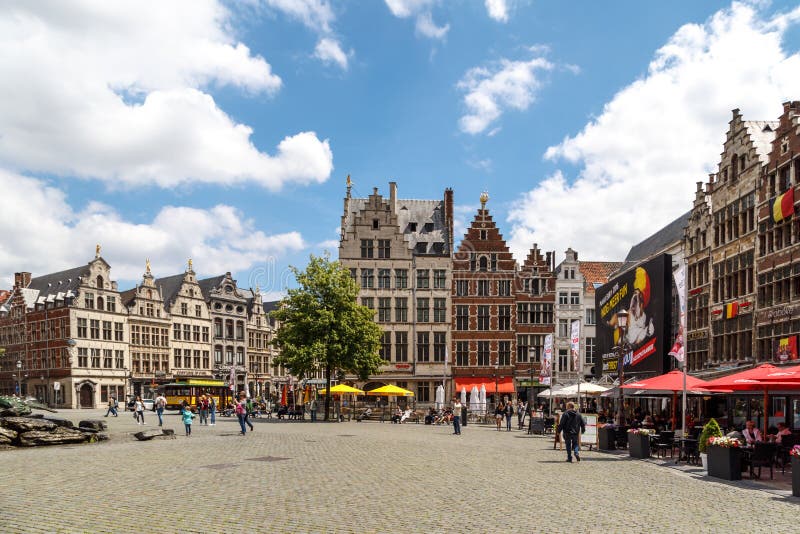 Rathaus Und Alte Stadt in Antwerpen Redaktionelles Stockfoto - Bild von ...