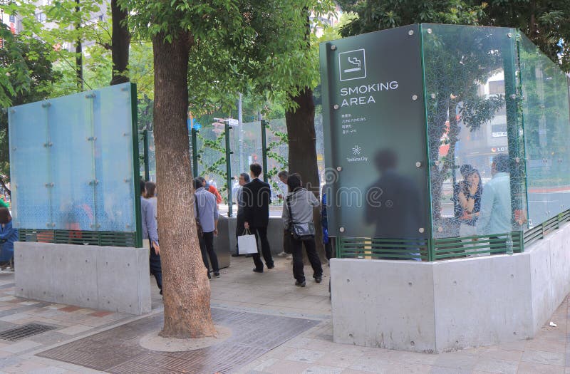 Raucherzone Tokyo Japan redaktionelles bild. Bild von leben - 56337765