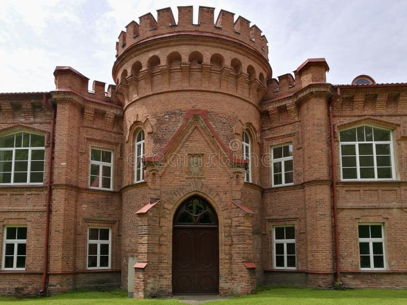 Raudone Castle in Lithuania Stock Image - Image of gothic, featuring ...