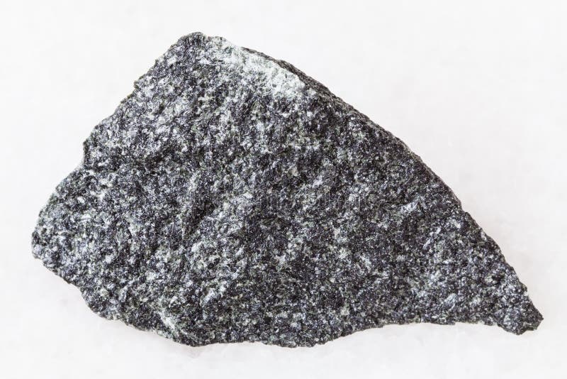 Rauer Stein Des Dolerite (Diabase) Auf Weiß Stockfoto - Bild von ...