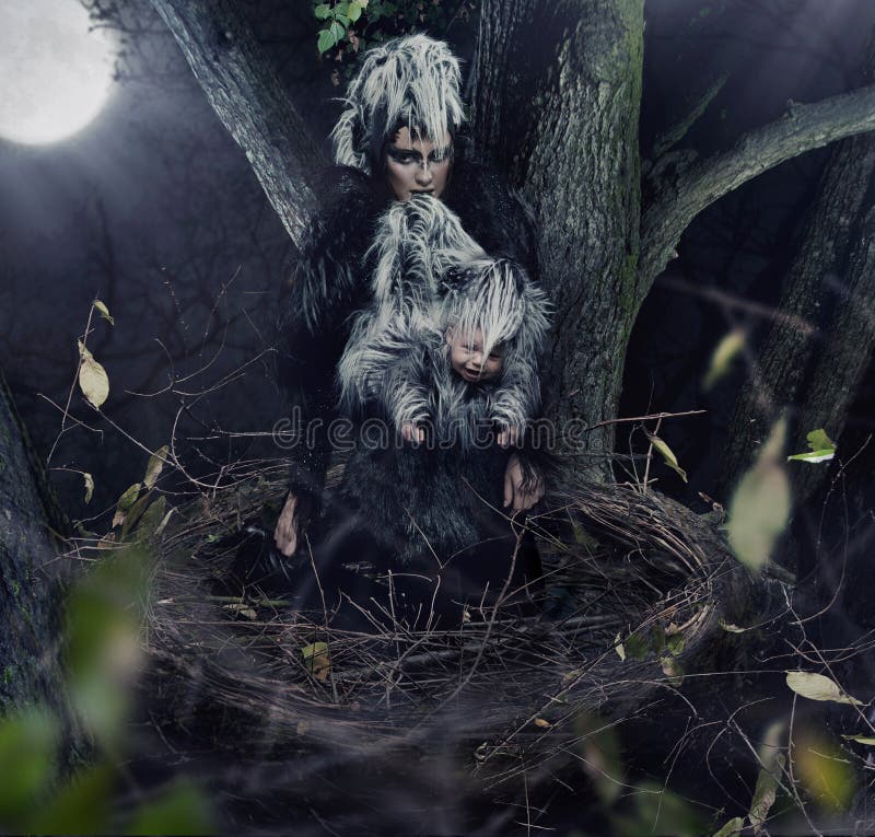 Raven mother with child stock image. Image of elegant - 22823097