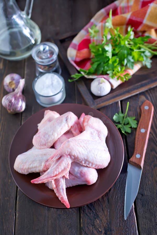 Raw chicken legs stock image. Image of grease, arrangement - 53946095