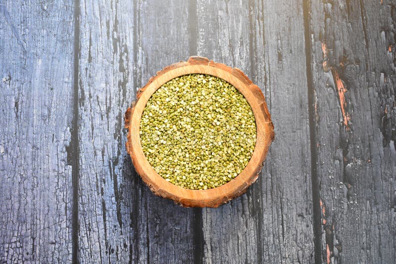 Green Color Split Mung Bean Stock Photo - Image of color, diet: 206224986