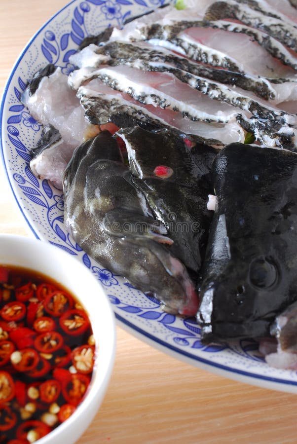 Raw fish slice stock photo. Image of cuisine, chilly - 25992048