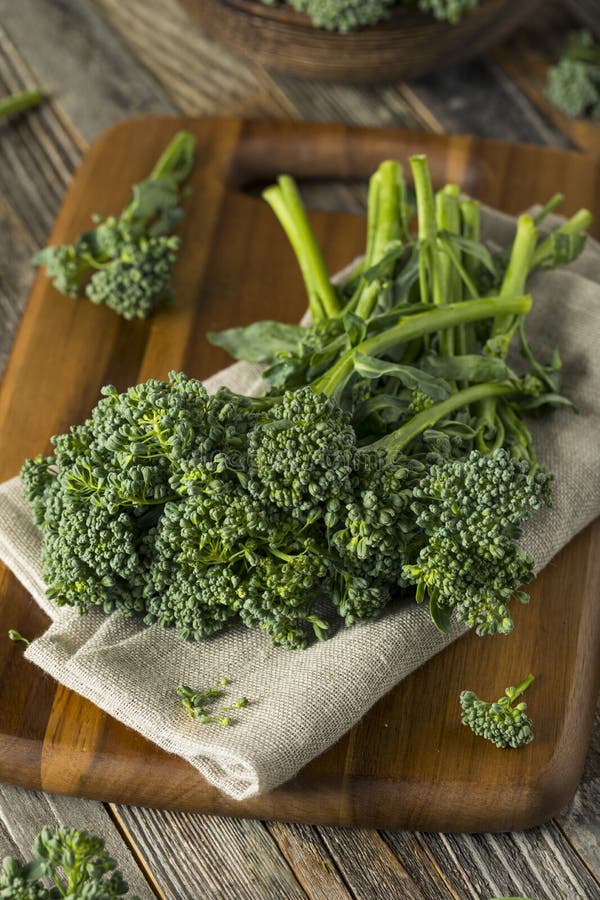 Raw Green Organic Broccolini Stock Photo - Image of asian, nutrition ...