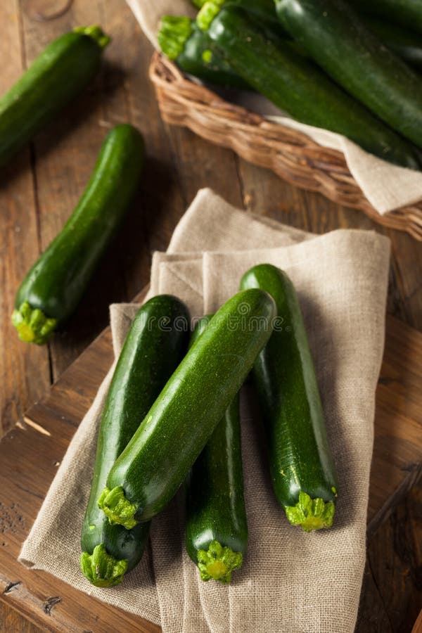 Raw Green Organic Zucchini Squash Stock Image - Image of fresh, gourmet ...