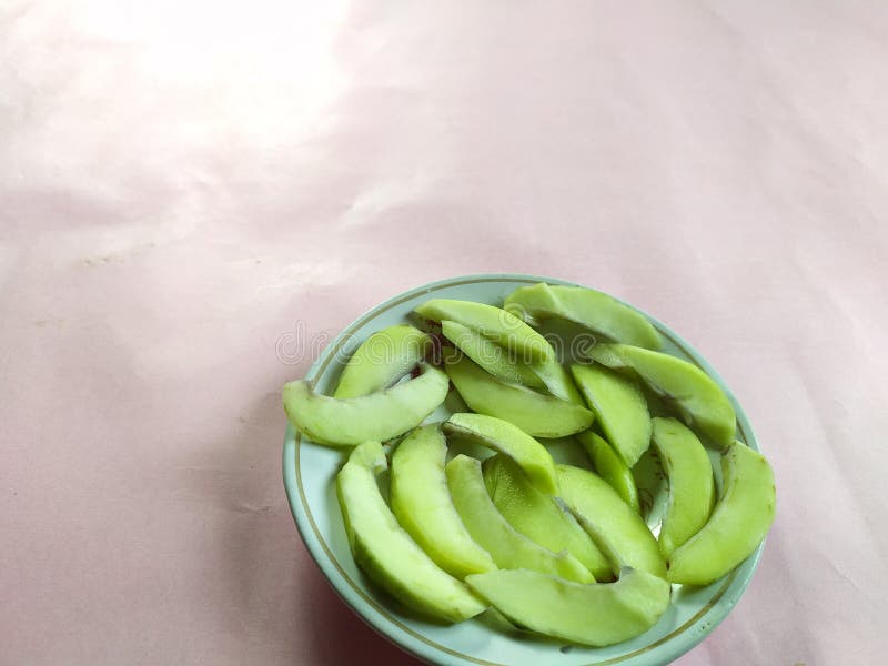 Raw Mango Cut into Small Pieces. Stock Photo - Image of fresh, sour ...