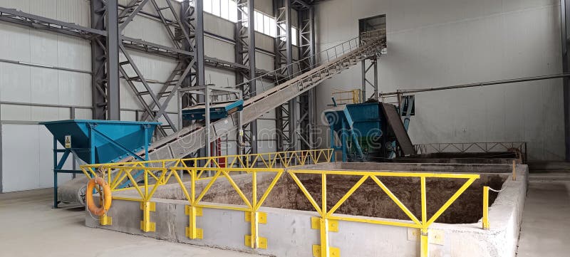 Enclosed Metal Structured Space Stock Photos - Free & Royalty-Free ...