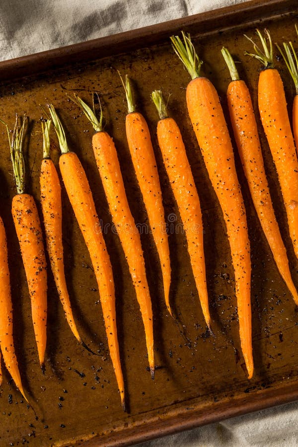 Raw Orange Organic Whole Roasted Carrots Stock Photo - Image of ...