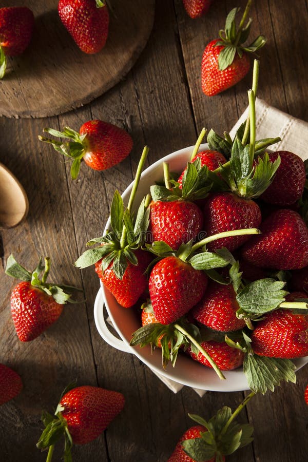 Raw Organic Long Stem Strawberries Stock Photo - Image of ingredient ...