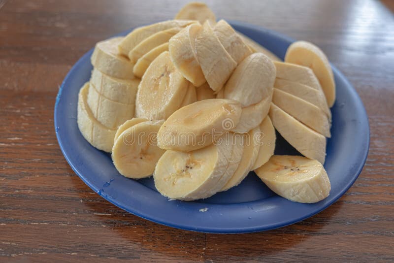 Raw Plantain Slices Ready To Deep Fry To Make Dodo Stock Image - Image ...