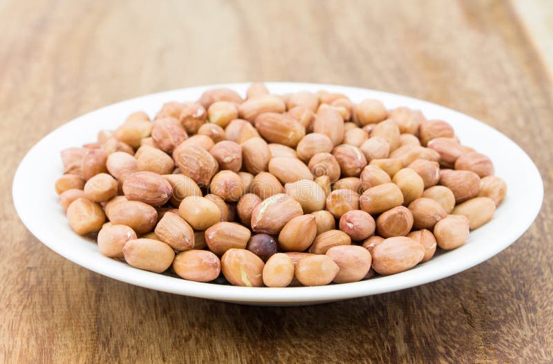 Raw peanuts or arachis stock image. Image of healthy - 46792475