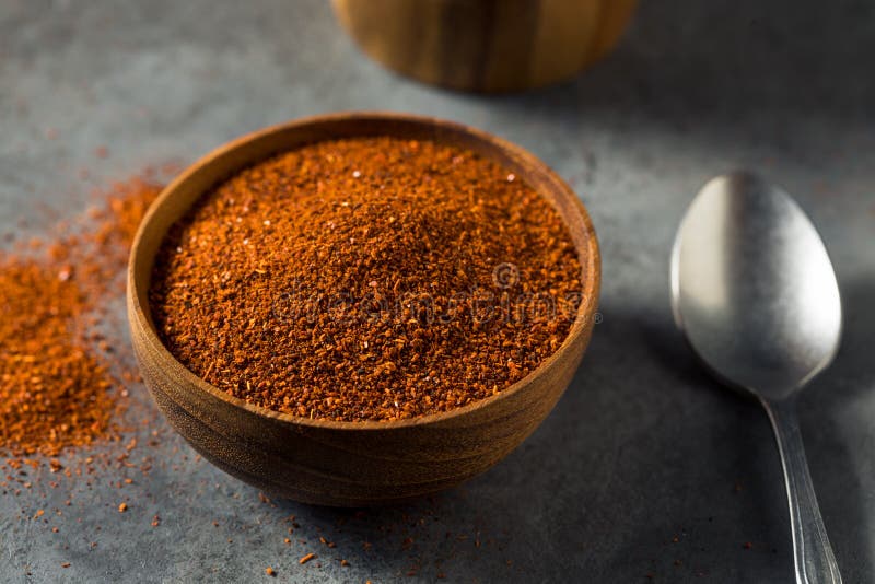 Raw Red Organic Chili Powder Spice Stock Image - Image of powdered ...