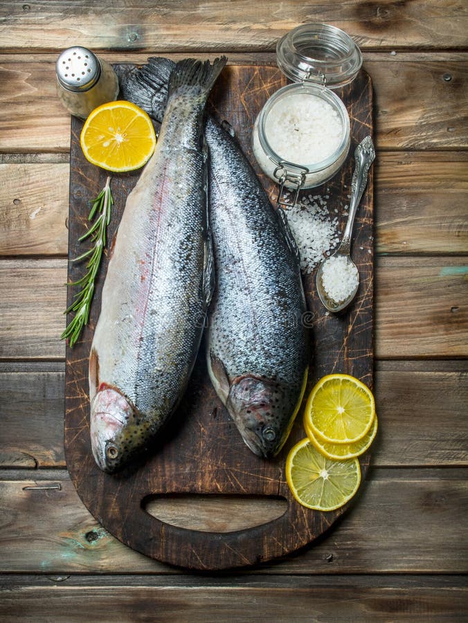 Raw Sea Fish with Lemon and Spices Stock Image - Image of fresh ... Raw Sea Fish with Lemon and Spices Stock Image - Image of fresh ...