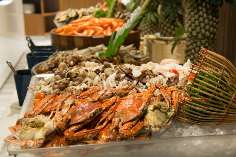 Seafood On Ice In Restaurant Buffet Stock Photo - Image of restaurant ...