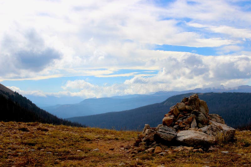 Carin Rocks Mark A Trail In Arizona Mountains Stock Photo - Image of ...