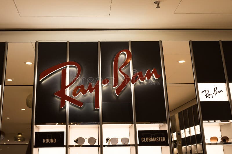 A ray-ban store editorial image. Image of berlin, december - 267356435