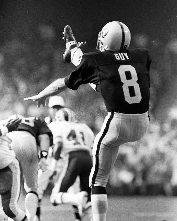 Ray Guy fotografía editorial. Imagen de tomado, liga - 74875642