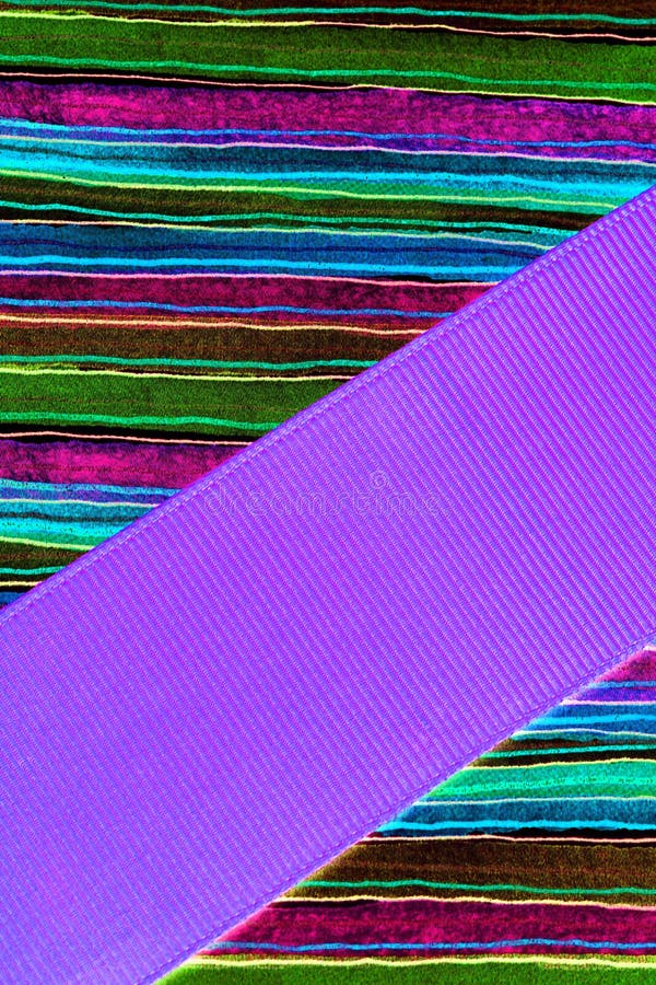Rayas Coloridas Impresas Y Dibujadas Con Una Cinta Foto de archivo ...