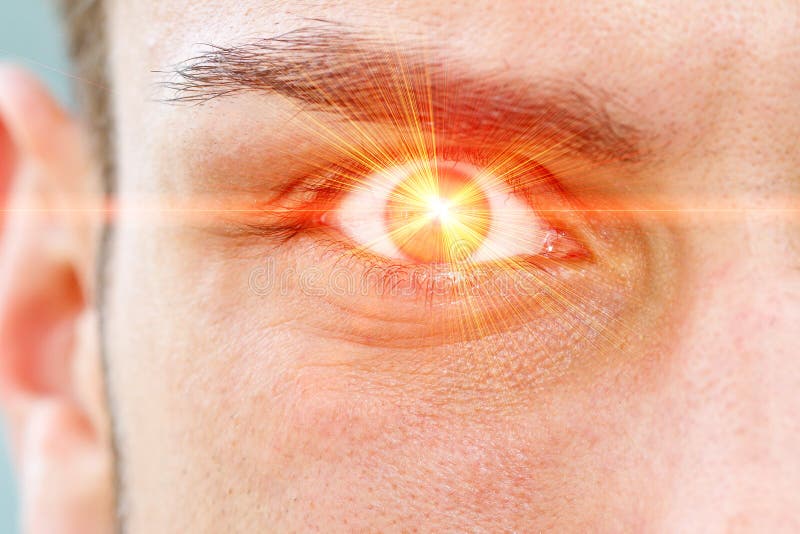 Rayon de laser sur l'oeil image stock. Image du affaires - 45487271