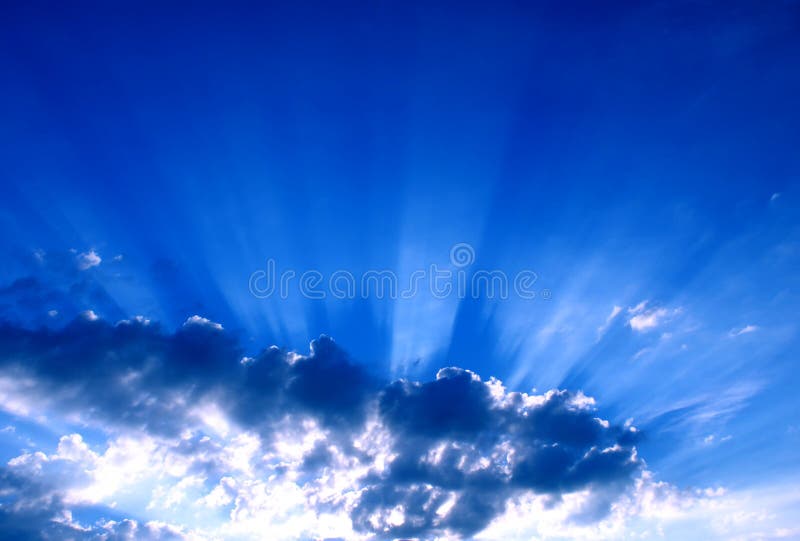 Rayos de sol foto de archivo. Imagen de lluvia, belleza - 2960442