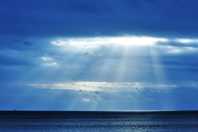 Rays of Light Shine in Water, Dramatic Sunset Stock Image - Image of ...