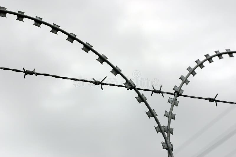 Razor Wire Picture. Image: 90520