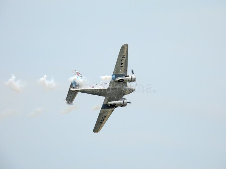 ROC Rochester Airshow Beechcraft 552 RCAF WW2 Aircraft Flying through ...